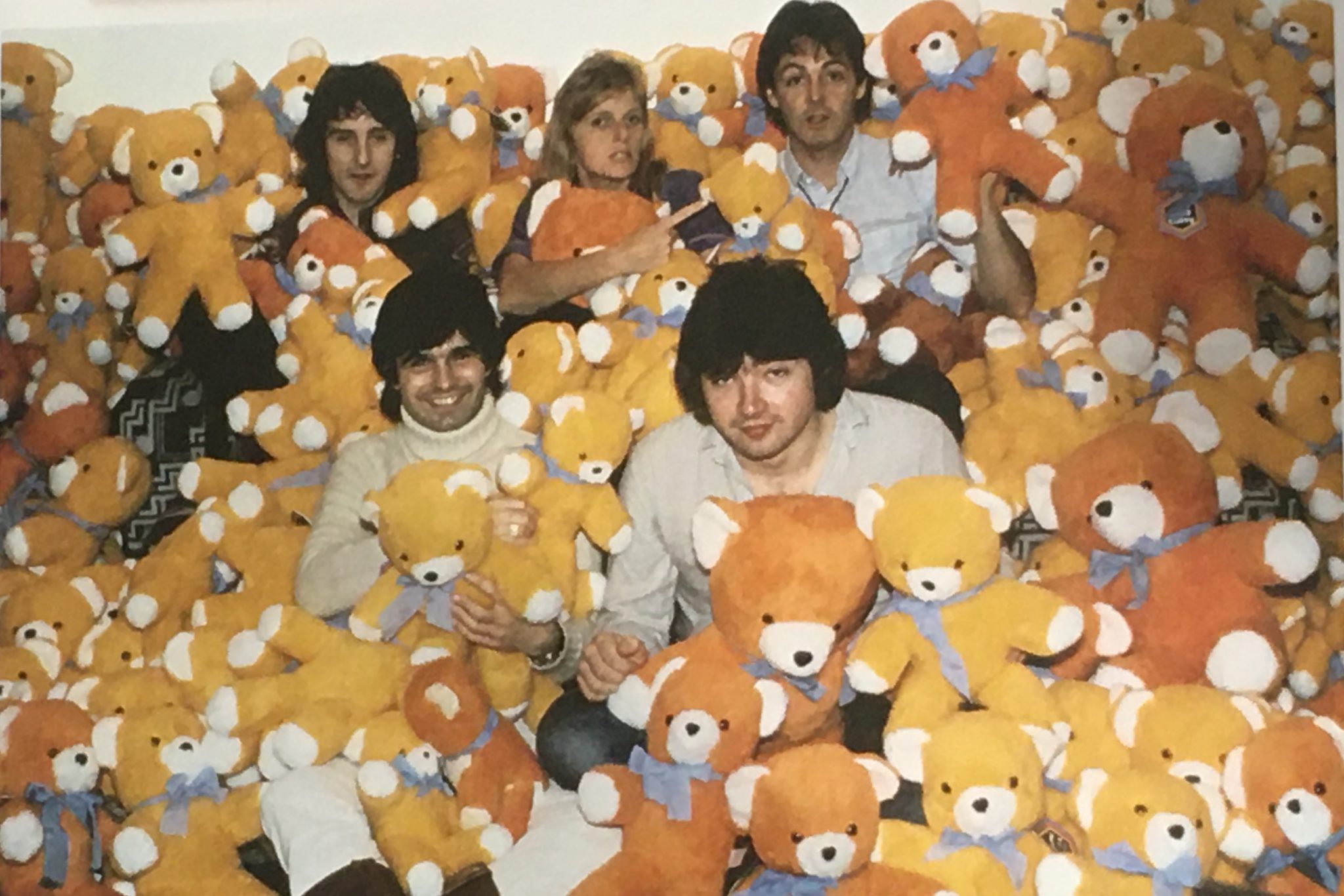Laurence Juber (artist) • The Paul McCartney Project