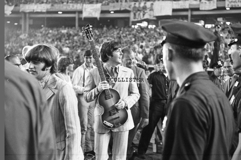 The Beatles concert at Shea Stadium in New York City on Aug 23, 1966 ...